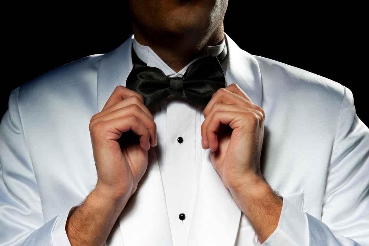The Ultimate Guide to Men’s Tuxedo Styles: From Classic to Contemporar ...